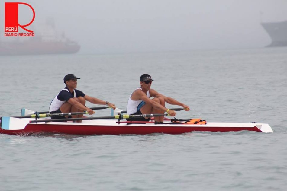 [REMO] Linares y León destacaron en primera competencia de remo coastal ...